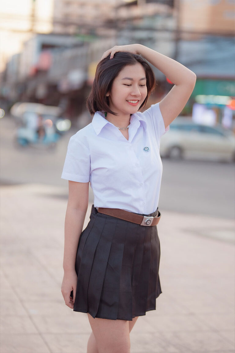 รีวิวถ่ายรูปนางแบบชุดนักศึกษา ทุ่งศรีเมือง อุดรธานี | พี่แม็กนั่ม