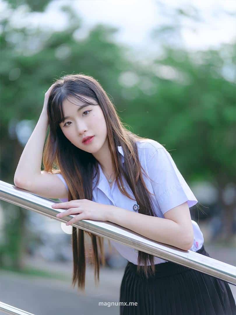 12 ไอเดียโพสท่าถ่ายรูปชุดนักศึกษาในมหาวิทยาลัย | พี่แม็กนั่ม